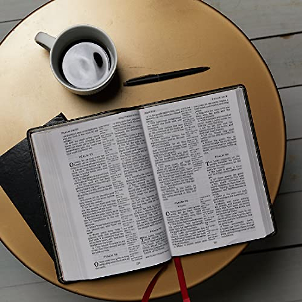 KJV Holy Bible, Giant Print Center-Column Reference Bible, Black Leather-look, 53,000 Cross References, Red Letter, Comfort Print: King James Version