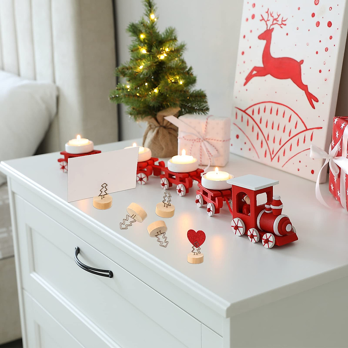 50 Pcs Christmas Wood Place Card Holders Wooden Base with Christmas Tree Rustic Iron Wire Clip Wooden Table Memo Photo Picture Number Sign Stands Holder for Party Xmas Wedding Table Decor