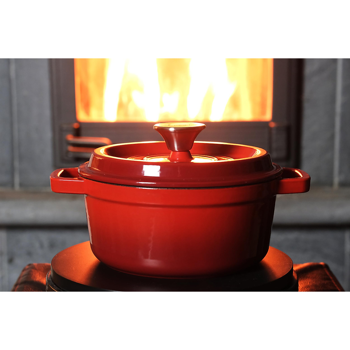 Enameled Cast Iron Dutch Oven Pot (7.87" / 20 cm diameter), Cocotte with Dual Handle and Cover Casserole Dish - Round Red