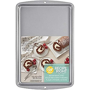 Wilton Recipe Right Medium Cookie Pan
