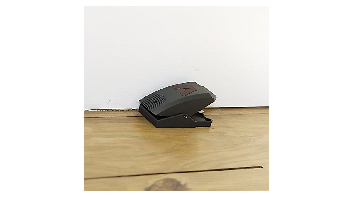 Victor M137 Quick-Set Mouse Trap 6 Pack - Humane & Reusable