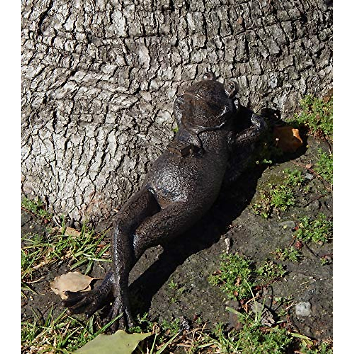 Bellaa 25686 Napping Frog Statue Relax Resting Meditating Zen Garden Buddha Sculpture Yoga Contented Talisman Gift Feng Shui Vastu Figurine