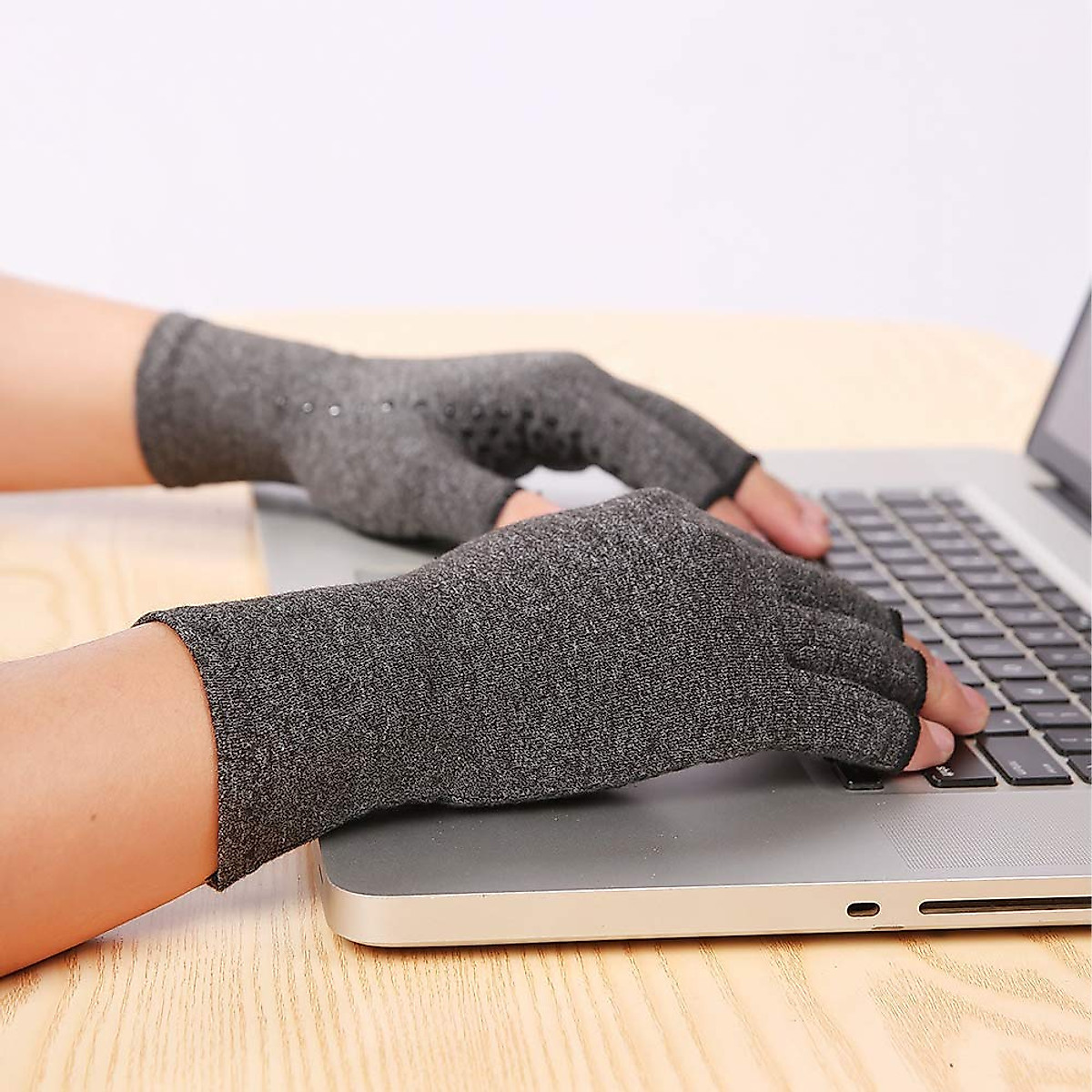 FD-SPORT Compression Arthritis Gloves Fingerless Compression Gloves for Arthritis
