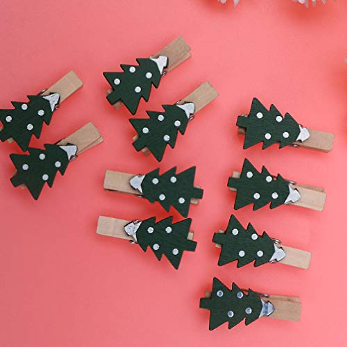 TOPBATHY 60pcs Christmas Wood Clips Xmas Tree Wooden Clip Hanging Photos Clothespins for Xmas Holiday Party Supplies Favors Goodie Bag Fillers