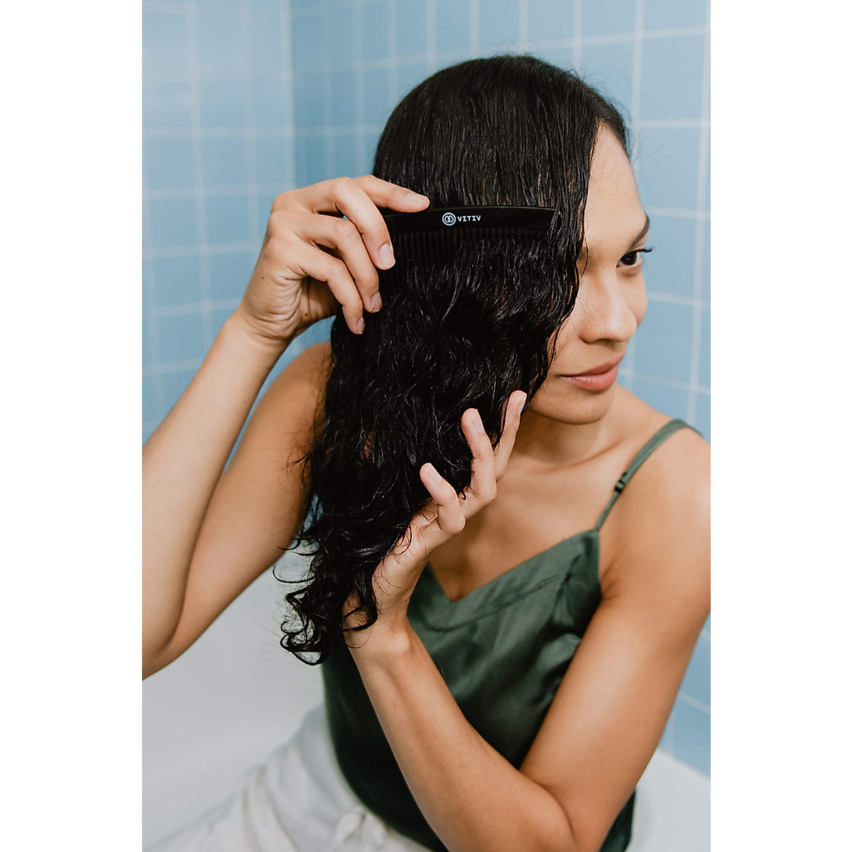 VITIV Leave In Conditioner 4oz - Nourishing Vitamins for Your Hair and Scalp - All Natural, Silicone Free, Vegan - Made for all hair types - Includes Comb