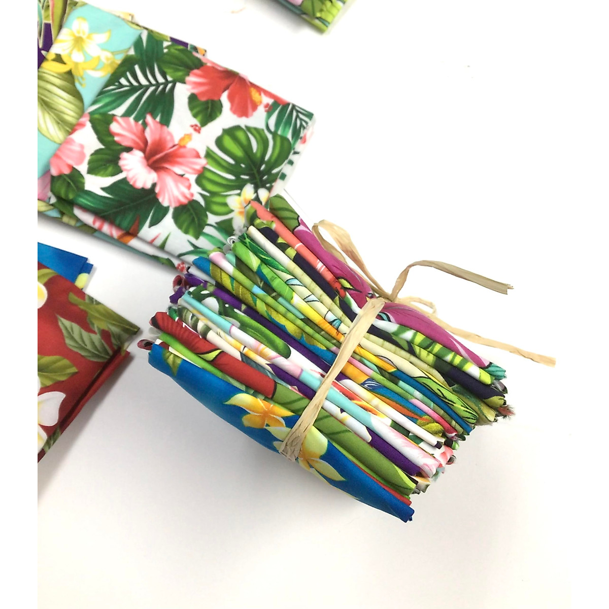 Hawaiian Print Tropical Fat Quarter Bundles 20 Pieces 5 Yards Total No Duplicates