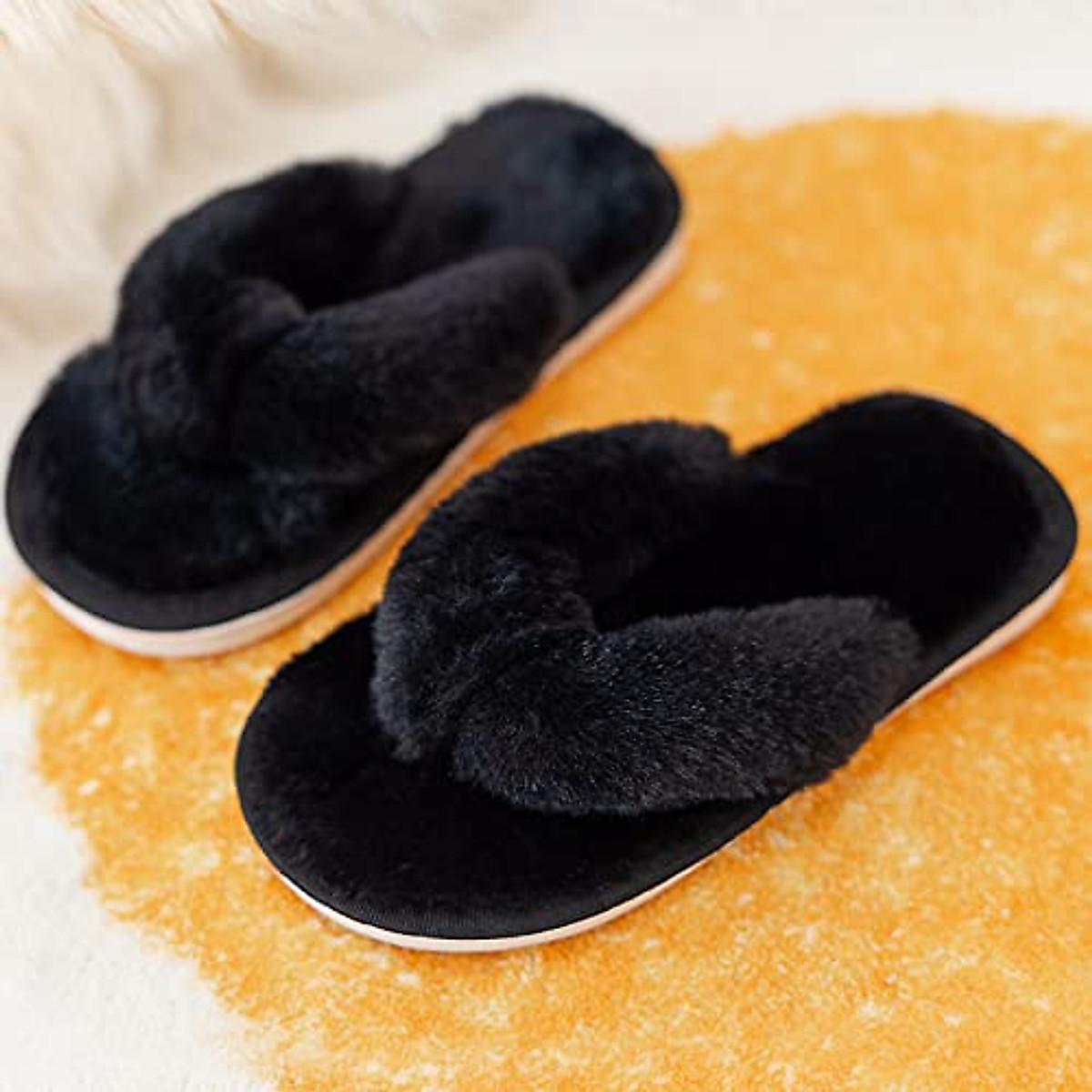 techcity Boys Girls Fuzzy Flip Flop Slippers Kids Cute Soft Comfy Open Toe Fluffy Slip On Thong Flat Sandals House Home Fur Slides Indoor Outdoor