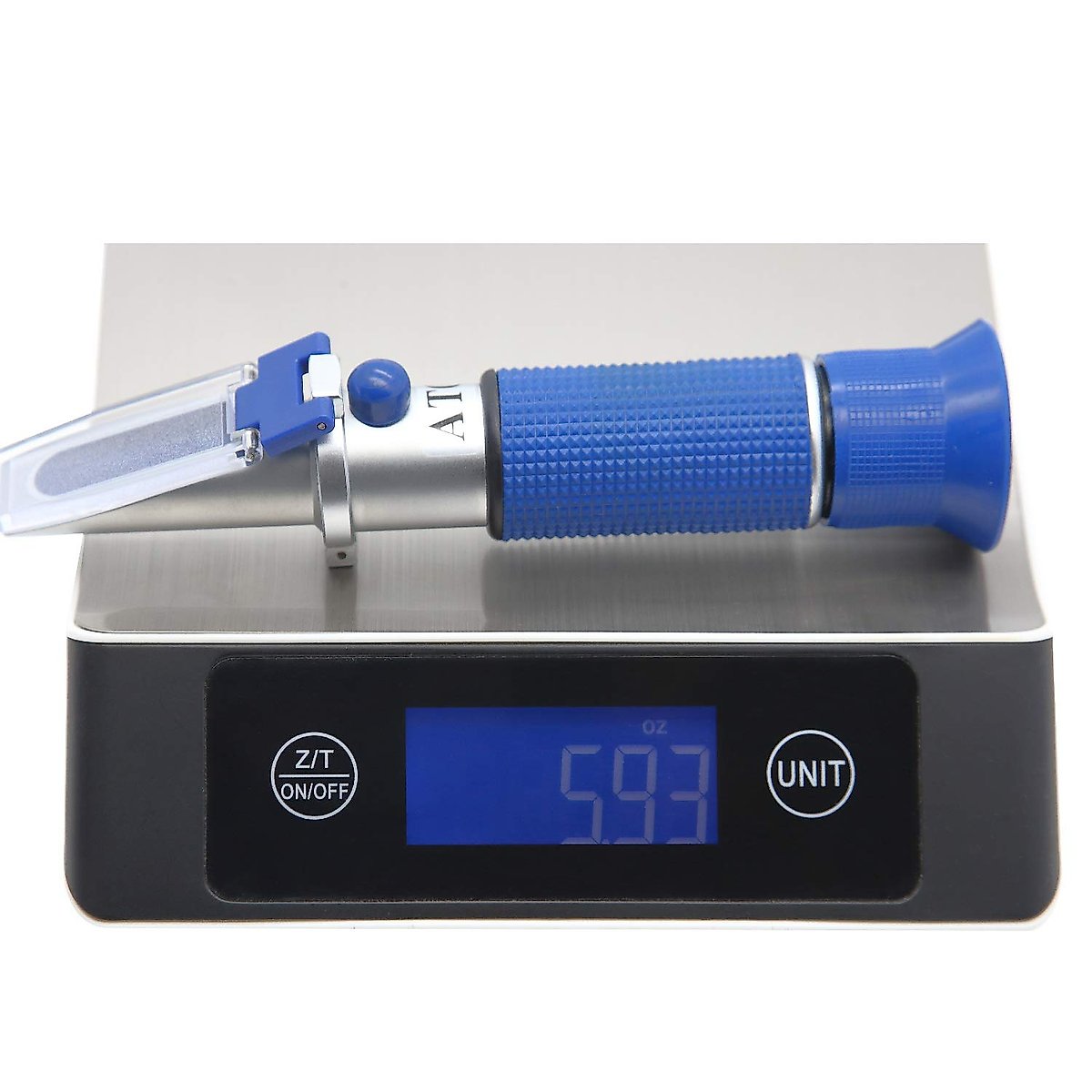 AMTAST Handheld Beer Refractometer Brix Refractometer Wine Refractometer Tester ATC Dual Scale-Brix 0-32% Specific Gravity 1.000-1.120, Made of Copper (Not Cheap Aluminum)