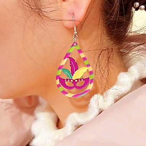 Mardi Gras Earrings for Women Acrylic MARDI GRAS Mask Dangle Earrings Carnival Theme Drop Earrings Purple Yellow Green Earrings Holiday (Mask)