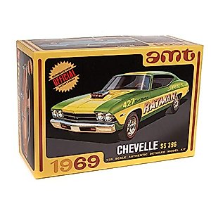 AMT 1969 Chevy Chevelle Hardtop 1:25 Scale Model Kit