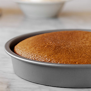 G&S Metal Products HG268 OvenStuff Non-Stick Round Cake Baking Pan 2 Piece Set, 9", Gray