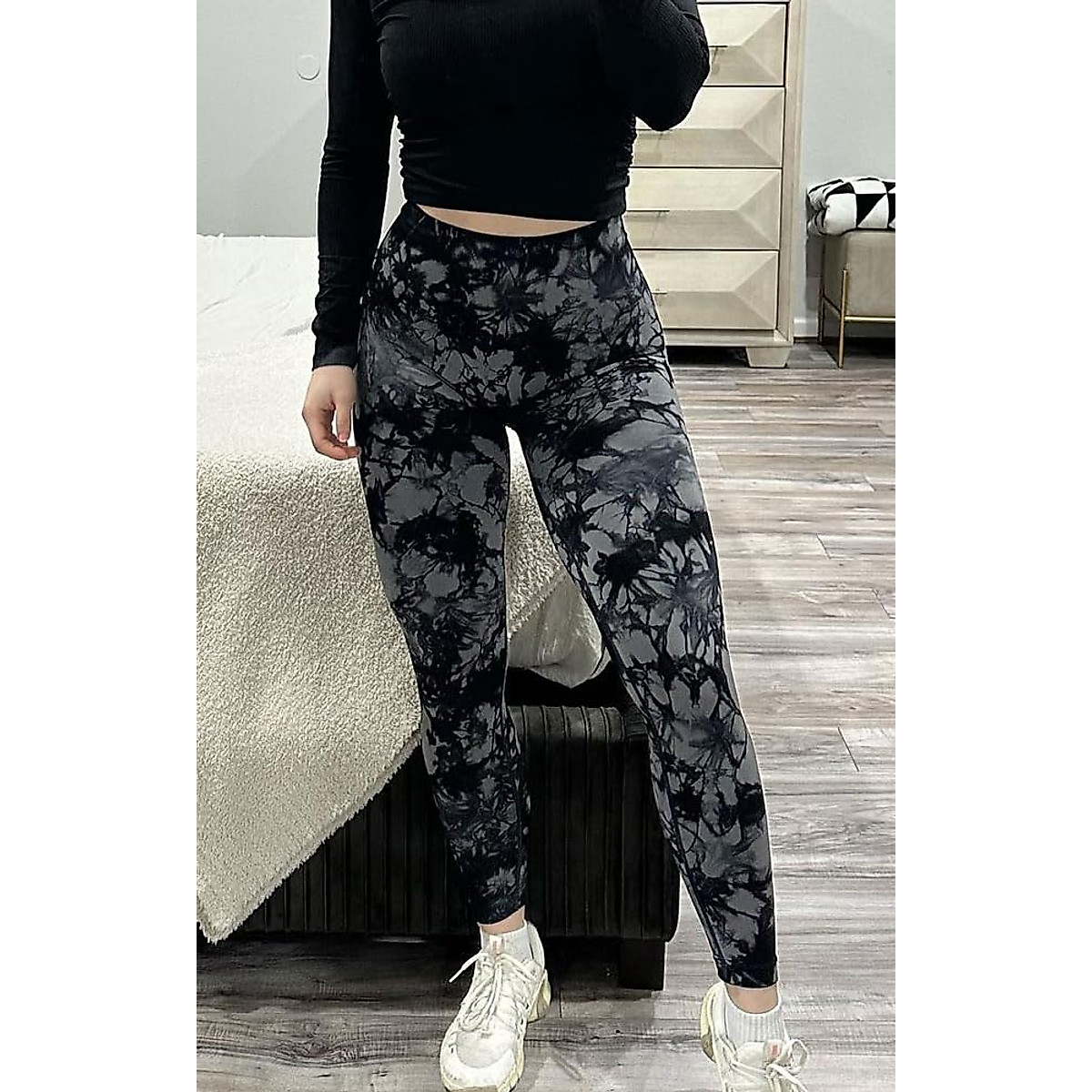 Aoxjox Seamless Scrunch Legging for Women Asset Tummy Control Workout Gym Fitness Sport Active Yoga Pants (Tie-Dye Black Grey, Small)