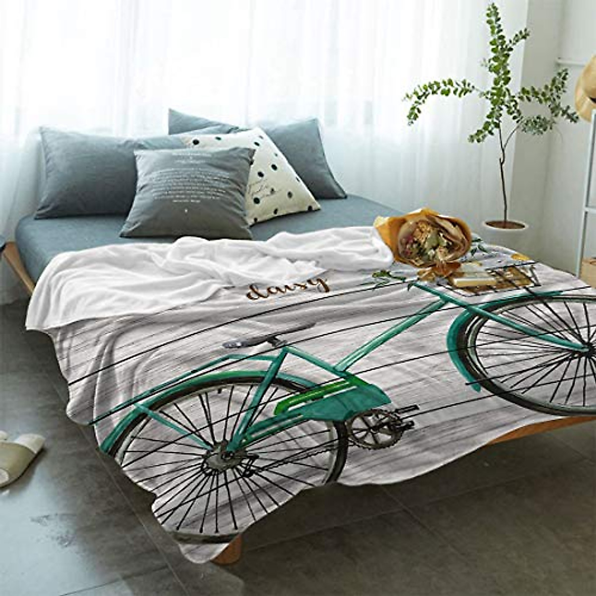 TocaHome Plush Fuzzy Fleece Lightweight Throw Blanket Green Bicycle with Farm Fresh Daisy on Wooden Super Soft Reversible Microfiber Flannel Blankets for Couch, Bed, Sofa (39"x49")
