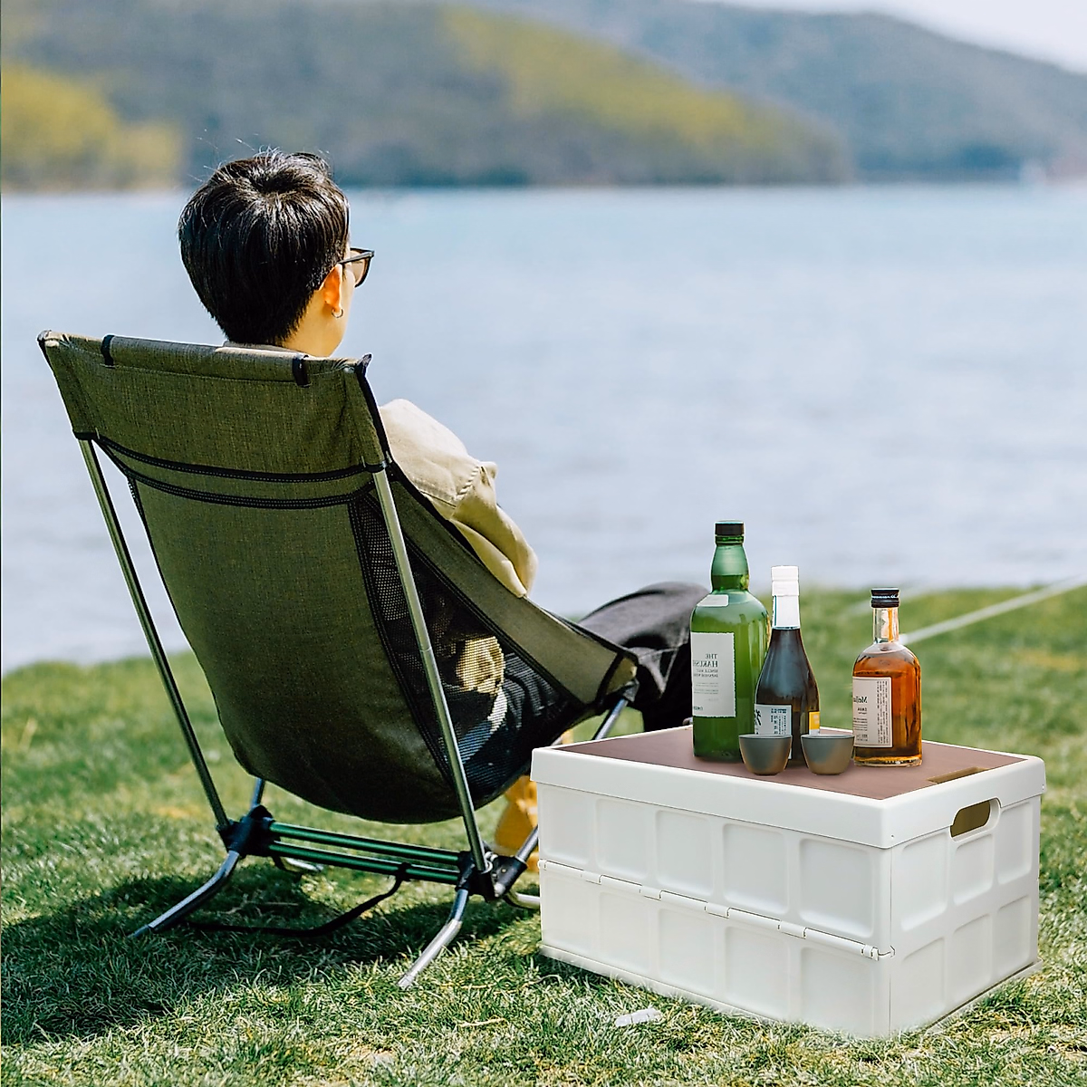 Folding Camping Storage Bins with Wood Lid 60LCollapsible Closet Organizers and Storage Container,Multifunction Plastic Storage Box for,College Dorm Room Essentials,Office,Outdoor,Indoor White