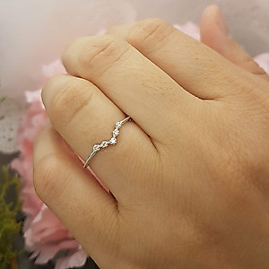 Dazzlingrock Collection White Diamond 5 Stone Beaded Chevron Band for Women (0.05 ctw, Clarity I-J, Clarity I1-I2) in 14K White Gold Size 7