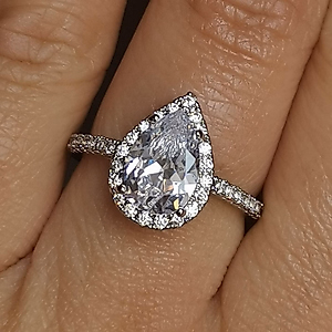 GUIDECUN 4 Ct Pear Shaped Cubic Zirconia Solitaire Engagement Ring 18K White Gold Plating Excellent Teardrop Ring for Women (US Size 7)