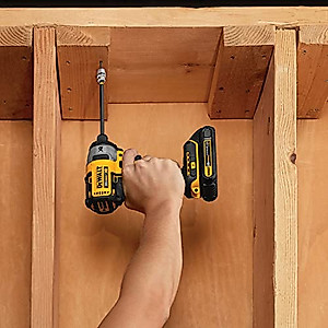 DEWALT FlexTorq Magnetic Bit Holder, Impact Ready, 2-Inch (DWA2SLVIR)