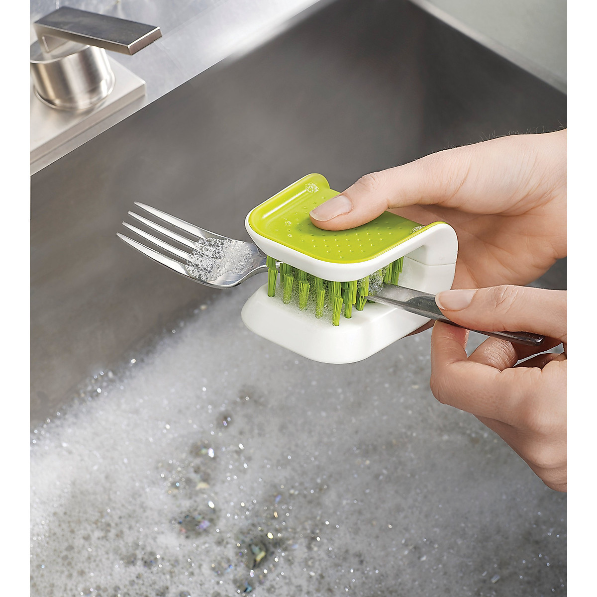 Joseph Joseph 85112 Surface Sink Caddy Stainless Steel Sponge Holder Organizer Tidy Drains Water, Silver & BladeBrush Knife and Cutlery Cleaner Brush Bristle Scrub Kitchen Washing Non-Slip, Green