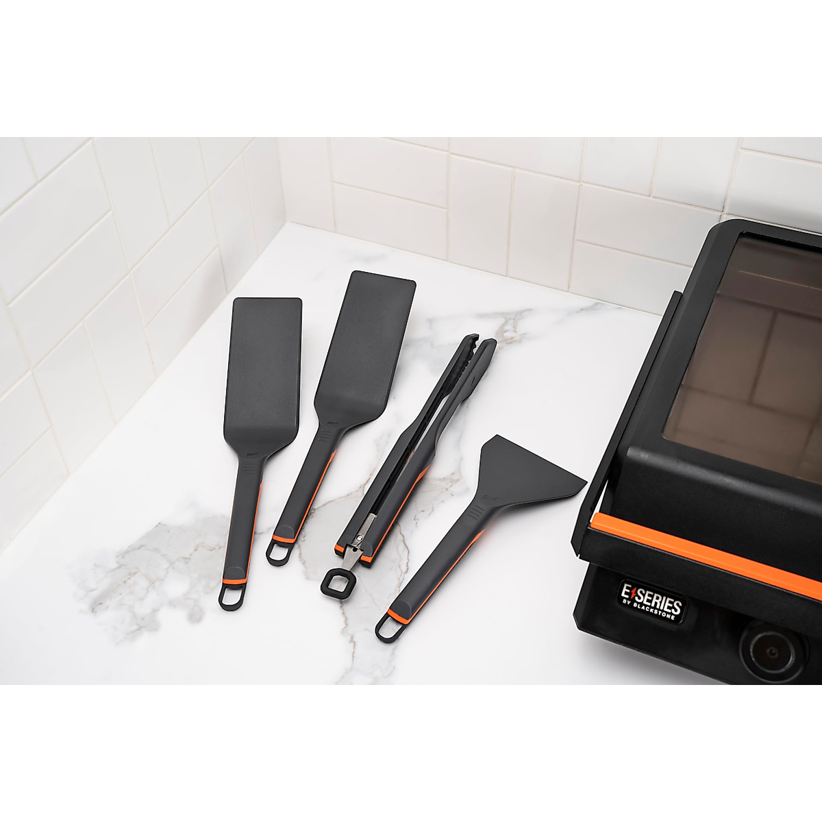 Blackstone Griddle Accessories 8202 E-Series 4-Piece Blackstone Tool Kit, Includes 2 Spatulas, Tongs, and Scraper, with Blackstone Griddle Gloves