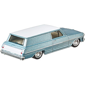 Hot Wheels Car Culture Circuit Legends Vehicles for 3 Kids Years Old & Up, Premium Collection of Car Culture 1:64 Scale Vehicles