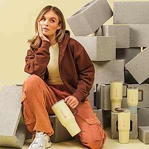 Belle 32oz Traveler + Replacement Straws