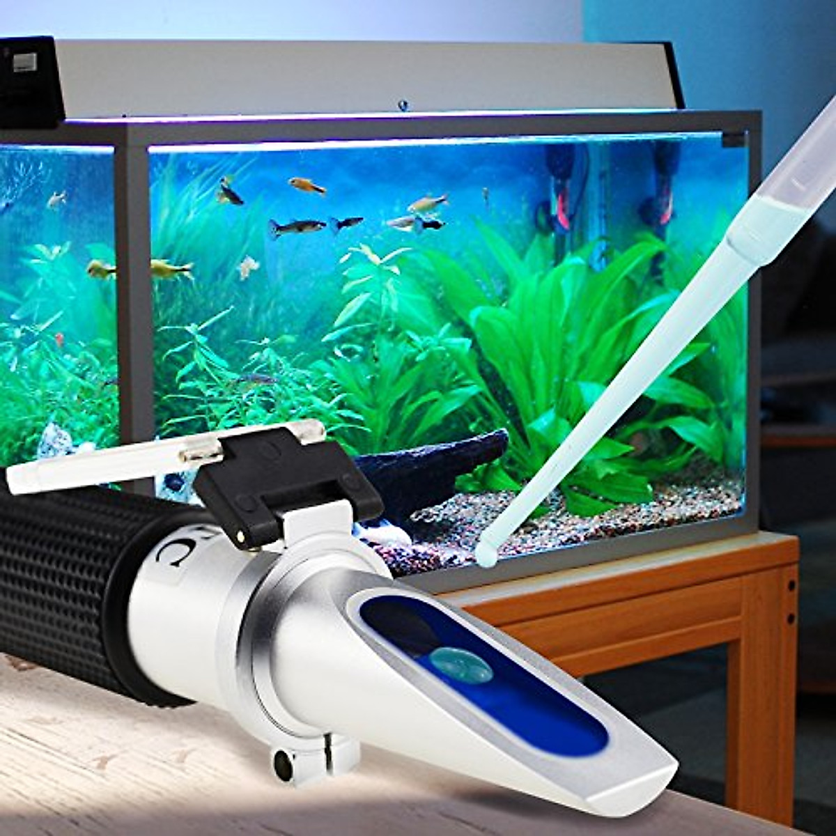 Professional Optics Salinity 0-10% Sea Water Refractometer ATC, Dual Scale (1.0 to 1.070 Density / 0-100ppt) for Salt Sea Water Aquarium Tank Marine Industry with LED Light and pipettes