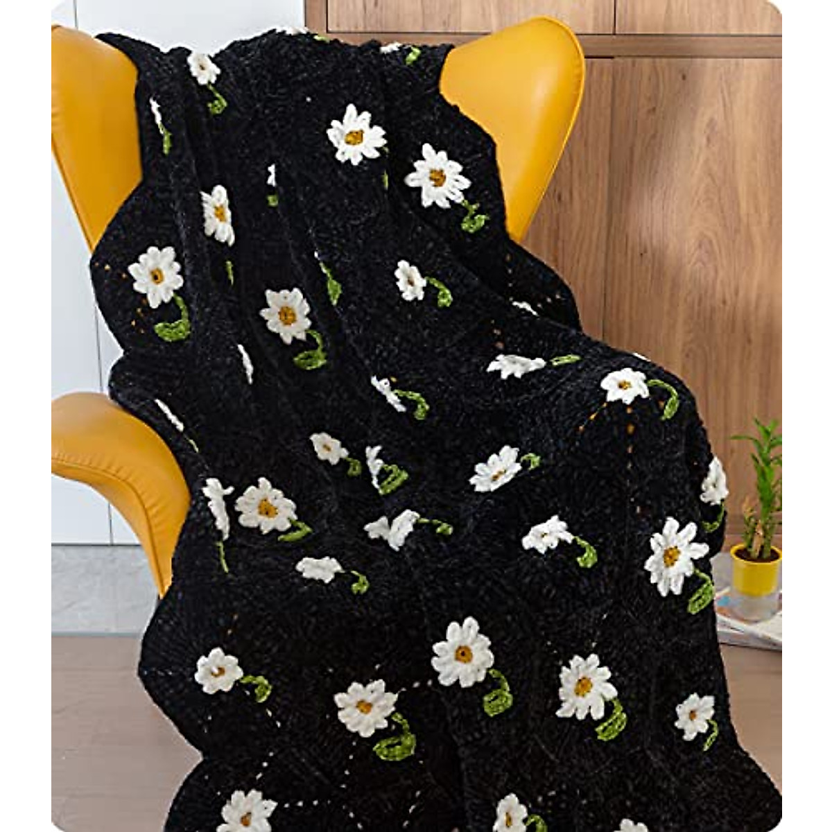 2x100gr Soft Velvet Chenille Blanket Yarn for Crocheting and Knitting Crochet Amigurumi Yarn Super Bulky (Yellow)