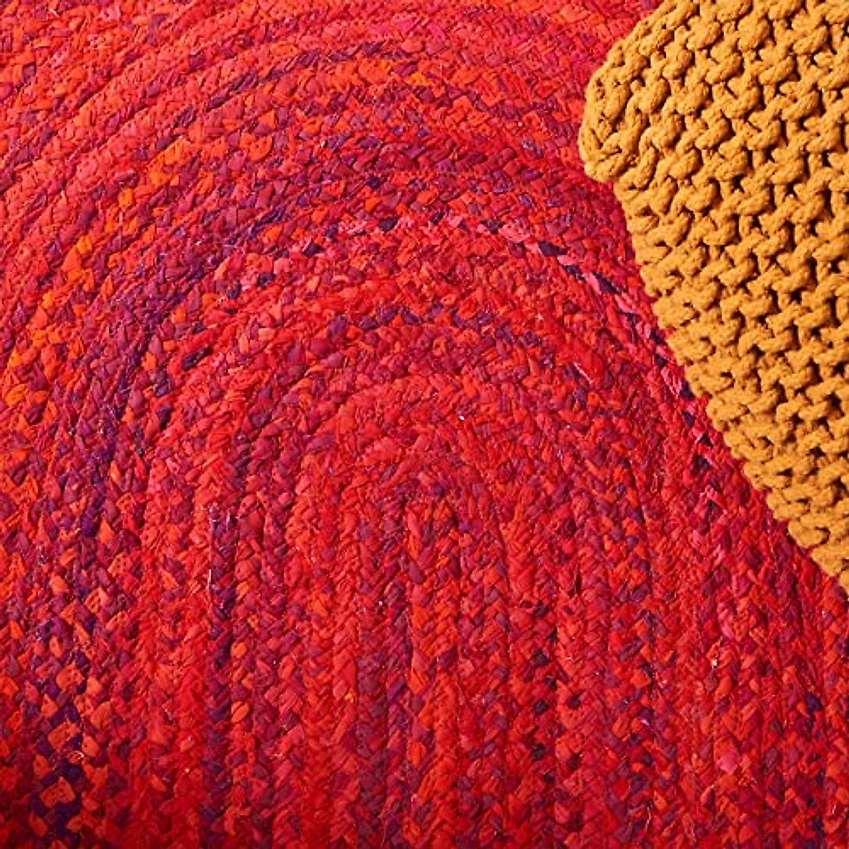 Safavieh Braided Collection Area Rug - 4' x 6' Oval, Red, Handmade Boho Fringe Reversible Cotton, Ideal for High Traffic Areas in Living Room, Bedroom (BRD451P)