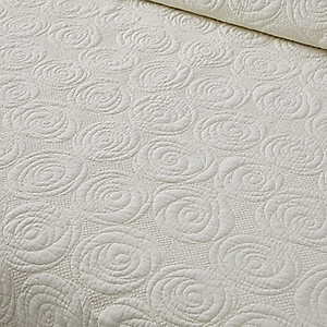 Brandream Cream White Quilt Set King Size Cotton Romantic Cream White Rose Matelasse Bedding Lightweight Quilted Comforter Set 3-Piece