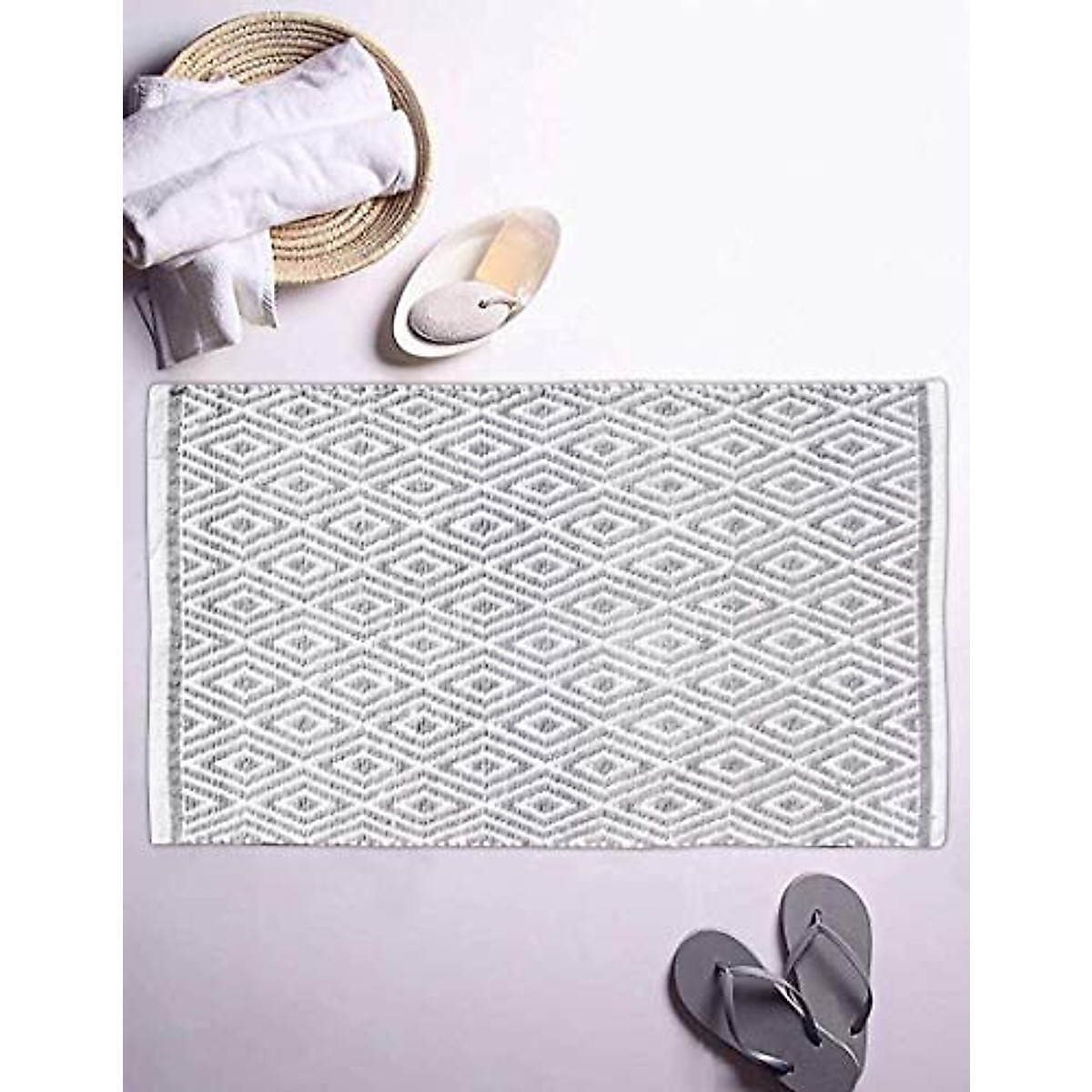 Ramanta Home 100% Cotton Diamond Rug 21x34 Hand Woven Reversible Washable Rug - Grey,Farmhouse Bathroom Rugs,Entry Rugs,Rugs for Living Room,Rag Rug,Kitchen Rug Cotton,Machine Washable Rug,Woven Rug