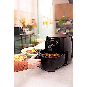 Philips Premium Digital Airfryer with Fat Removal Technology, Black (Compact, Digital Black, HD9741/56 (Includes Splatterproof Lid))