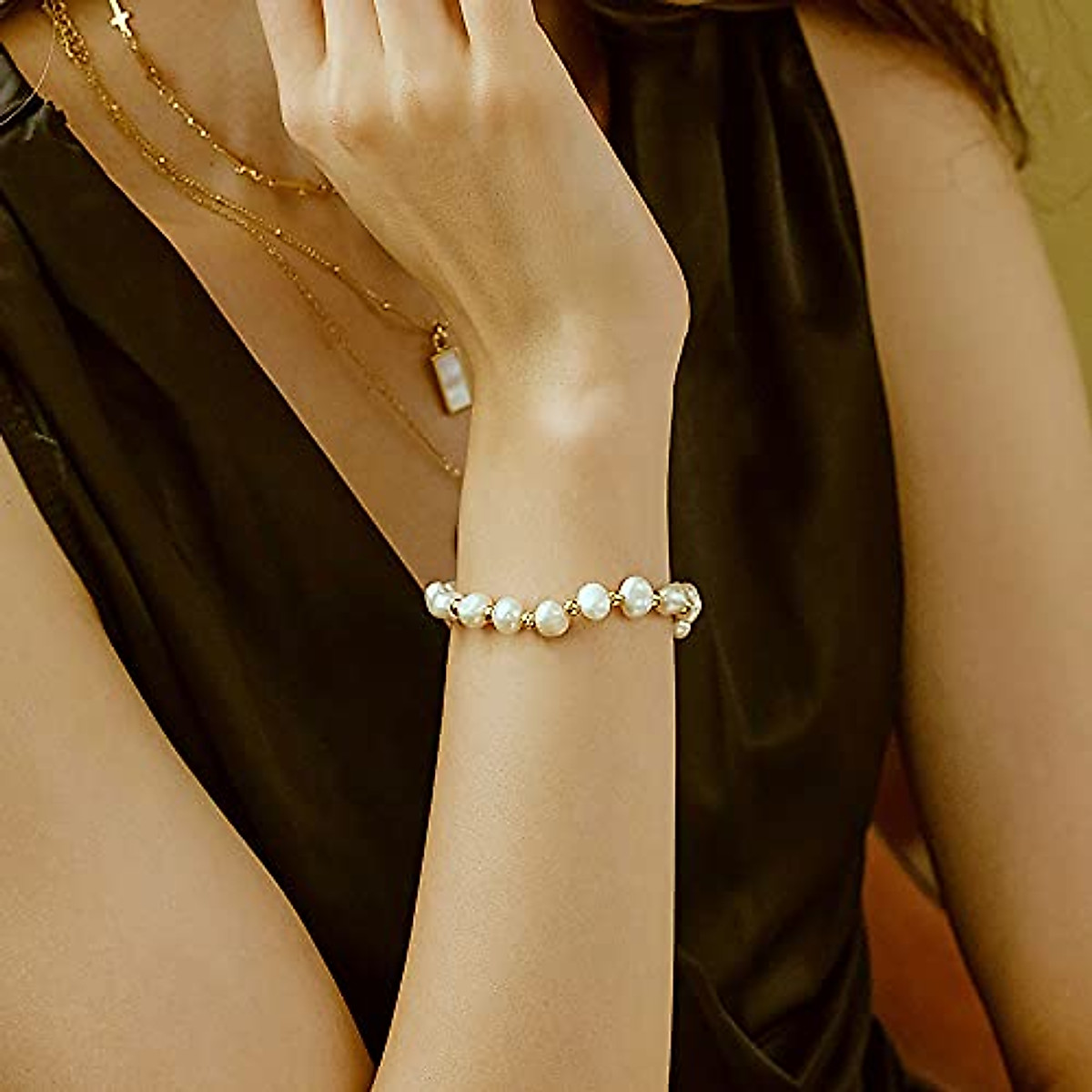 Cowlyn Pearl Bracelet Chain Link Baroque Culture Bossimi 14K Gold Filled Adjustable Fashion Valentine Charm Dainty Handmade Jewelry for Women Wife Girls Mother（with Gift Box）