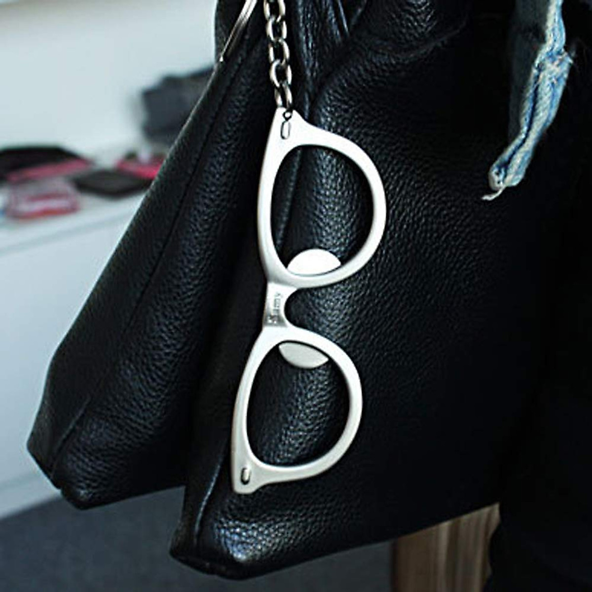 Booluee 2 Pcs Glasses Shaped Metal Bottle Opener with Keychain Keyring Beer Bottle Cap Opener Unique Creative Gift