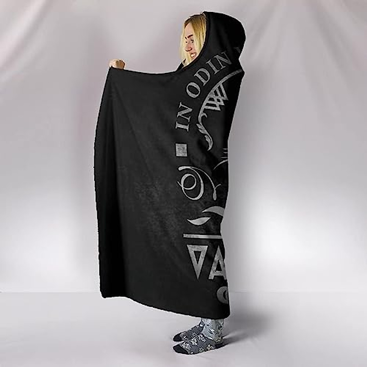 Viking 3D Printed Hooded Blanket Warm Soft Vacnut Awe Helmet Celtic Knot Unisex Winter Wearable Hooded Blanket Double Thick Plush Fleece Blanket Cape ( Color : Blanket , Size : 80x60in/150x200cm )