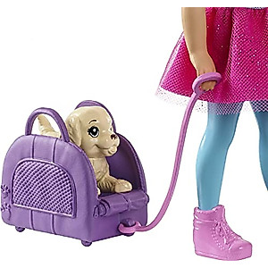 Barbie Dreamhouse Adventures Doll & Accessories, Travel Set with Blonde Chelsea Small Doll, Puppy, Carrier & Backpack That Opens