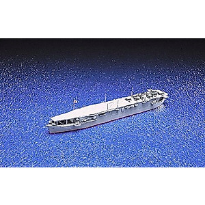 Aoshima Bunka Kyozai 1/700 Water Line Series Japanese Navy Aircraft Carrier Untaka Plastic Model 209