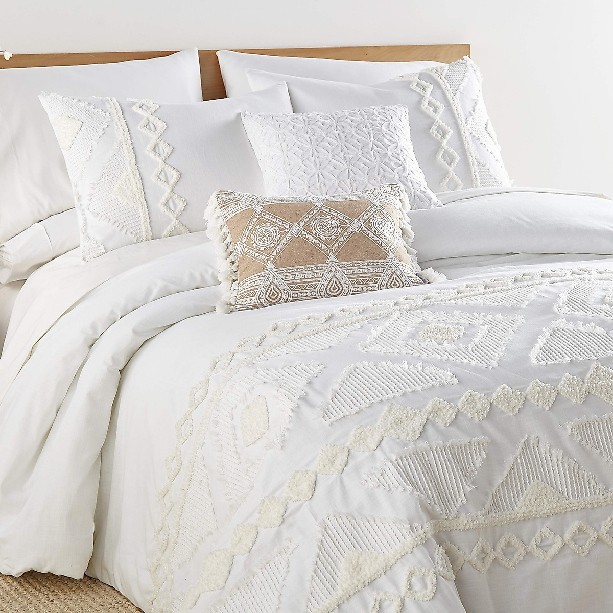 Levtex Home - Harleson Duvet Cover Set - Full/Queen Duvet Cover + Two Standard Pillow Cases - Tufted Chenille Frayed Tribal in White and Cream - Duvet (90 x 94in.) and Pillow Case (26x20in.) - Cotton