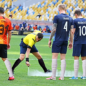 Chuarry 2 Pairs Scrunch Football Socks Non Slip Men Football Socks Extra Long Socks Soccer Socks Over The Knee Athletic (Black, White)