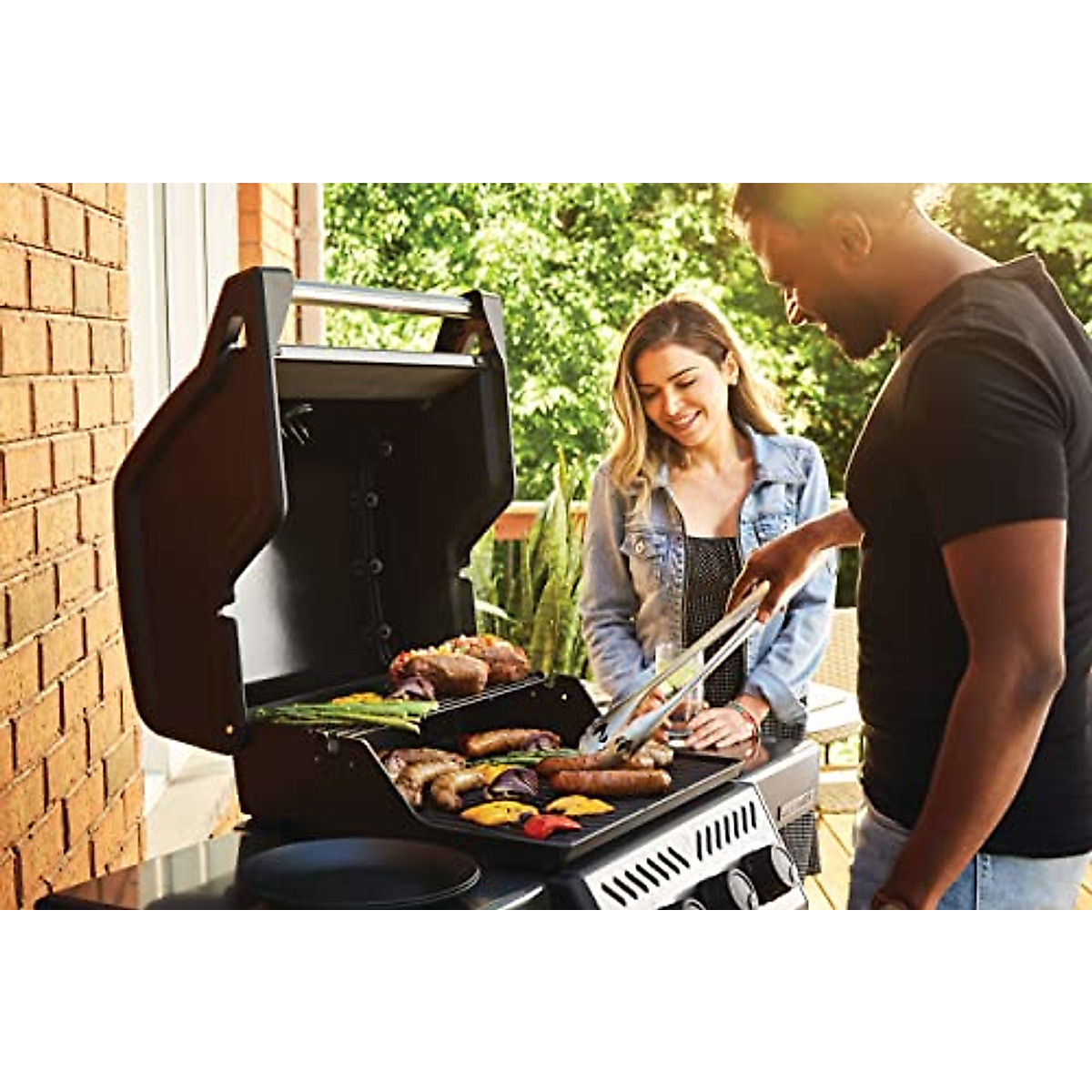 Napoleon Freestyle 365 Propane Gas BBQ Grill - F365DPGT - Barbecue Gas Cart, With 3 Burners, Folding Side Shelves, Instant Failsafe Ignition, Porcelain Coated Cast Iron Cooking Grids
