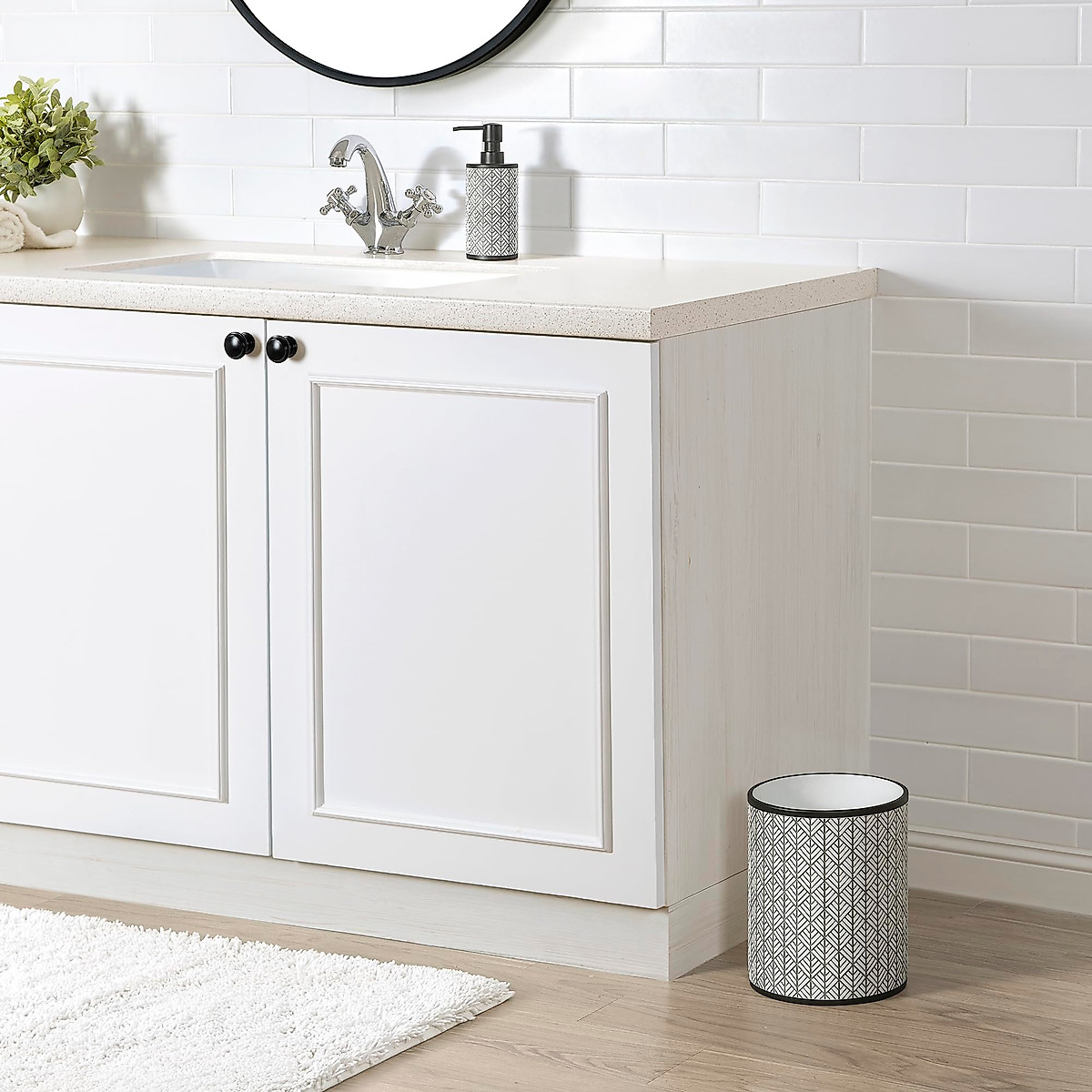 Allure Home Creation Shelby Resin Grey Multicolored Wastebasket Trash Can, Compact Size, 1.74 Gallons