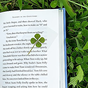 ARTMART Genuine Real Four-Leaf Green Clover St. Saint Patric's Day Bookmarks Irish Shamrock Good Luck Charm for Smartphone Wallet Case Amulet Purse Coating Gift Thanks Card M