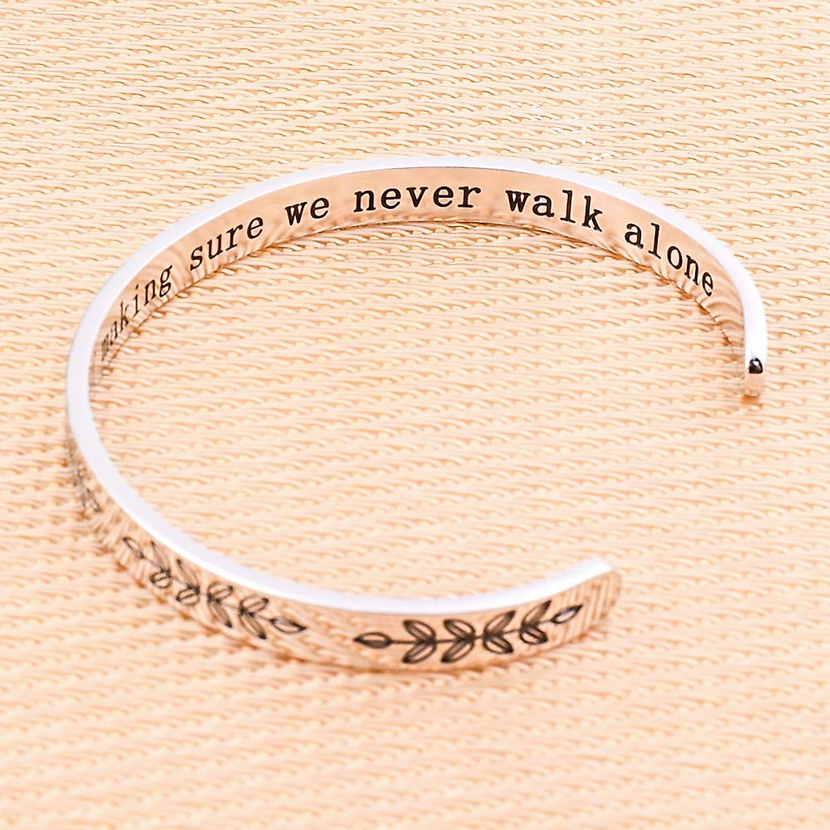 M MOOHAM Sister Gifts from Sister Bracelets Gifts - Sisters Birthday Christmas Jewelry Gifts from Sister Stainless Steel Cuff Bangle Bracelet, Mothers Day Present Gifts for Sister Birthday