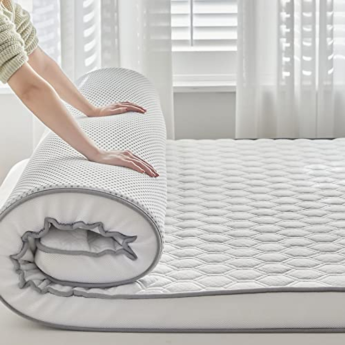 Memory Foam Mattress Topper 4 Inches with Supportive, High-Density Foam - 2 Layer Hybrid Cooling Bed Topper with Knitted Cotton & Charcoal Skin Friendly Cover - Queen Size