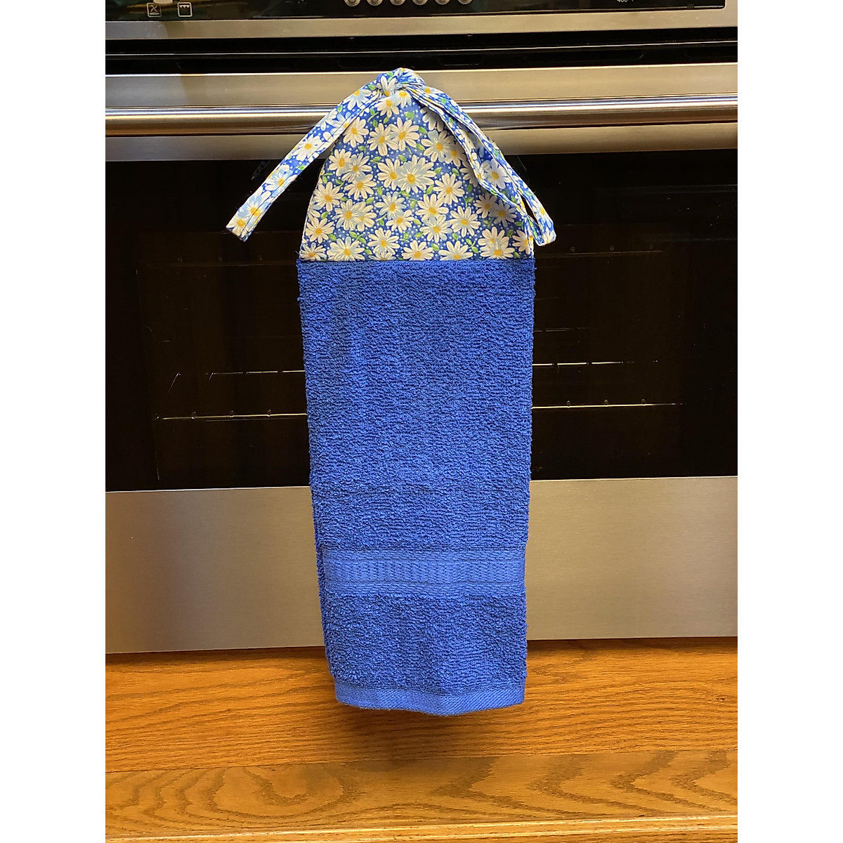 White and Yellow Daisy Daisies on Blue Reversible Ties On Stays Put Kitchen Bathroom Hanging Loop Hand Dish Towel