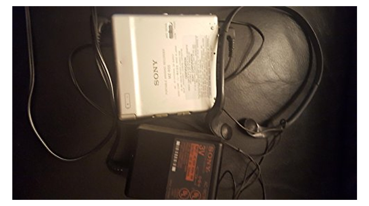 Sony MZ-R55 MiniDisc Player and Recorder - Portable, Lightweight Audio