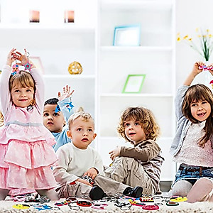 Stondino 62Pcs Video Game Party Favors Key Chains Bulk Keychains for Kids Party Favors Keyrings Bulk Mini Keychain for Classroom Prizes Kids Birthday Party Favor Gift Kids Goodie Bag Stuffers