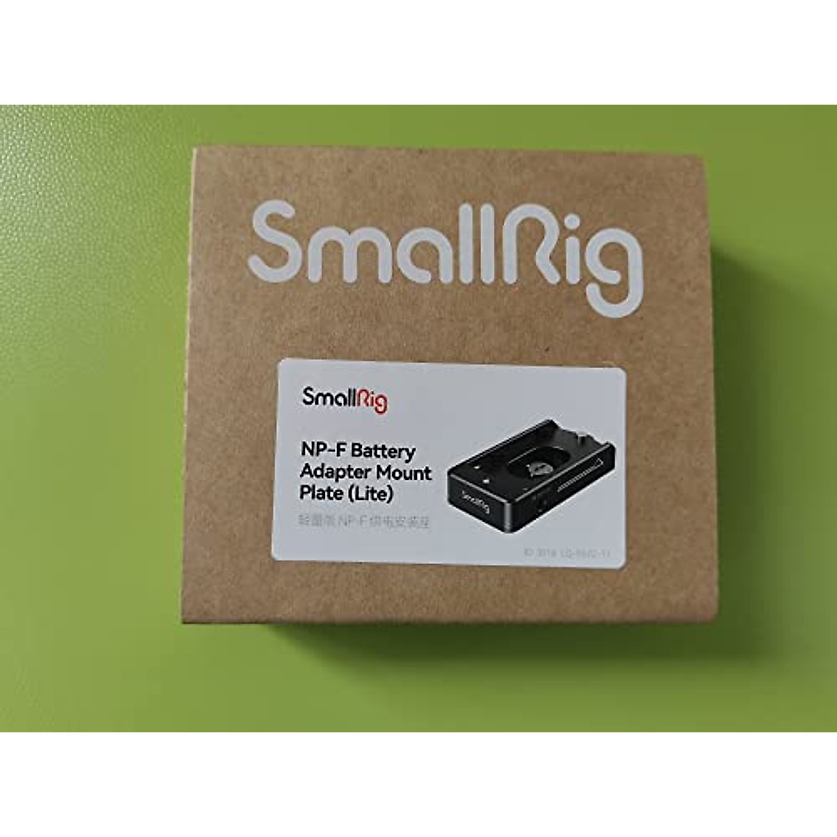 SmallRig NP-F Battery Adapter Plate Lite for Sony NP-F Battery, w/ 12V/7.4V Output Port, LED Low Battery Indicator - 3018