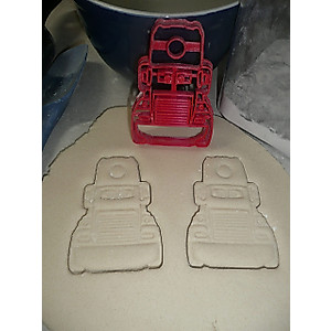 YNGLLC CARS LIGHTNING MCQUEEN TOW MATER MACK GUIDO DOC ANIMATED CARTOON SET OF 7 COOKIE CUTTERS 3D PRINTED MADE IN USA PR1552 Multicolor