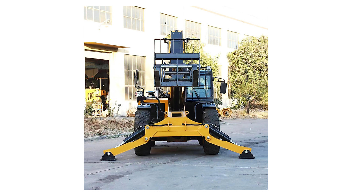 Efficient Telehandler Forklift with Telescopic Arm - User Friendly & Safe