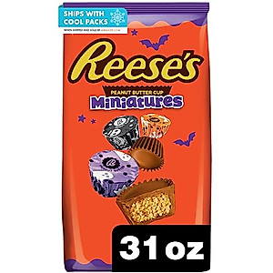 REESE'S Miniatures Milk Chocolate Peanut Butter Cups, Halloween Candy Bulk Bag, 31 oz